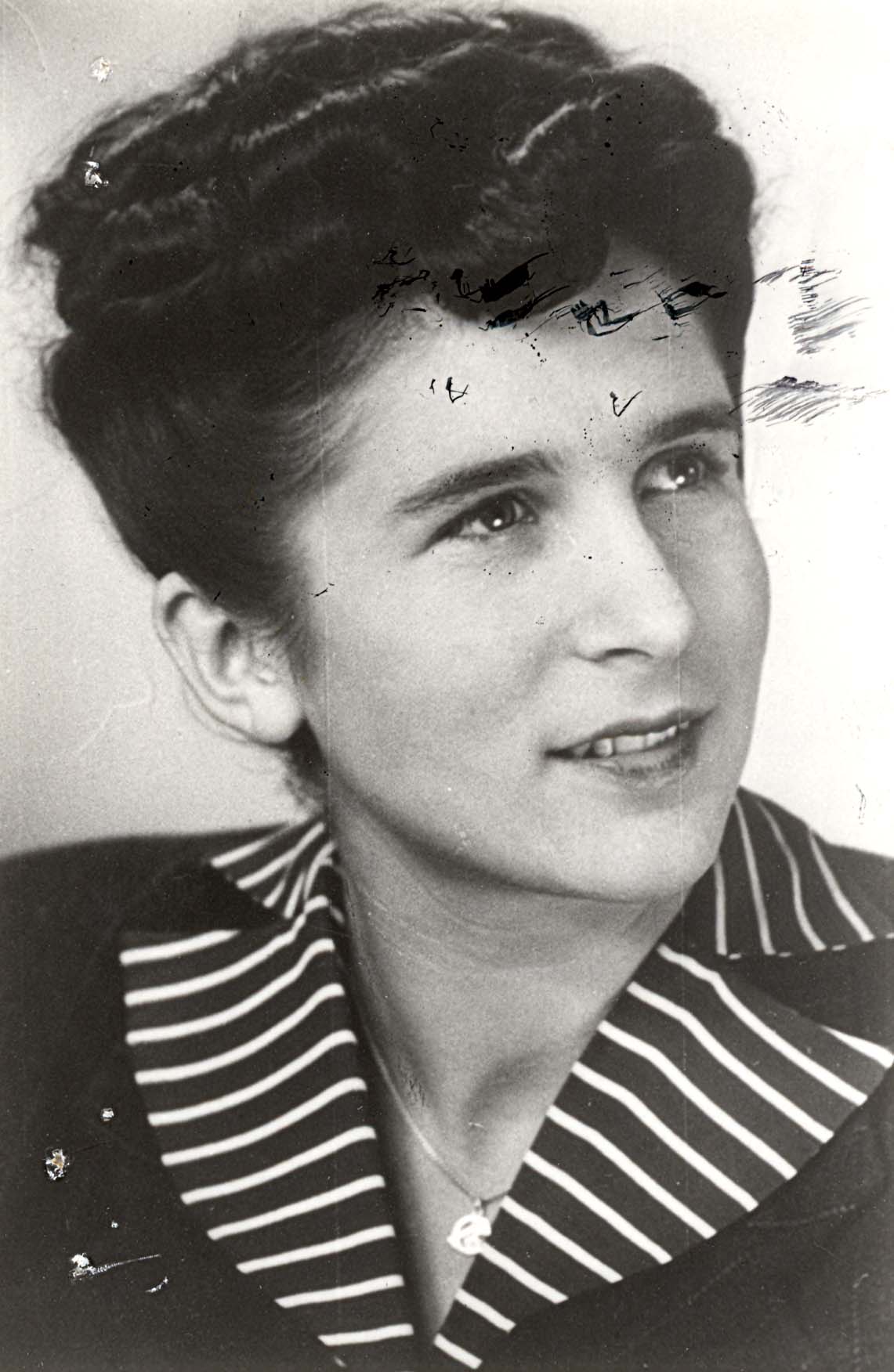 I Remember Mathilde Frankl (Grosser) | I Remember Wall | Yad Vashem